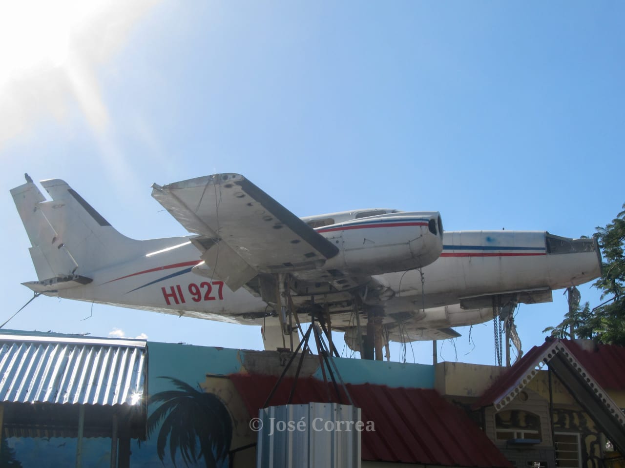 Un interesante final para este DC-6 de la extinta Dominicana de ...