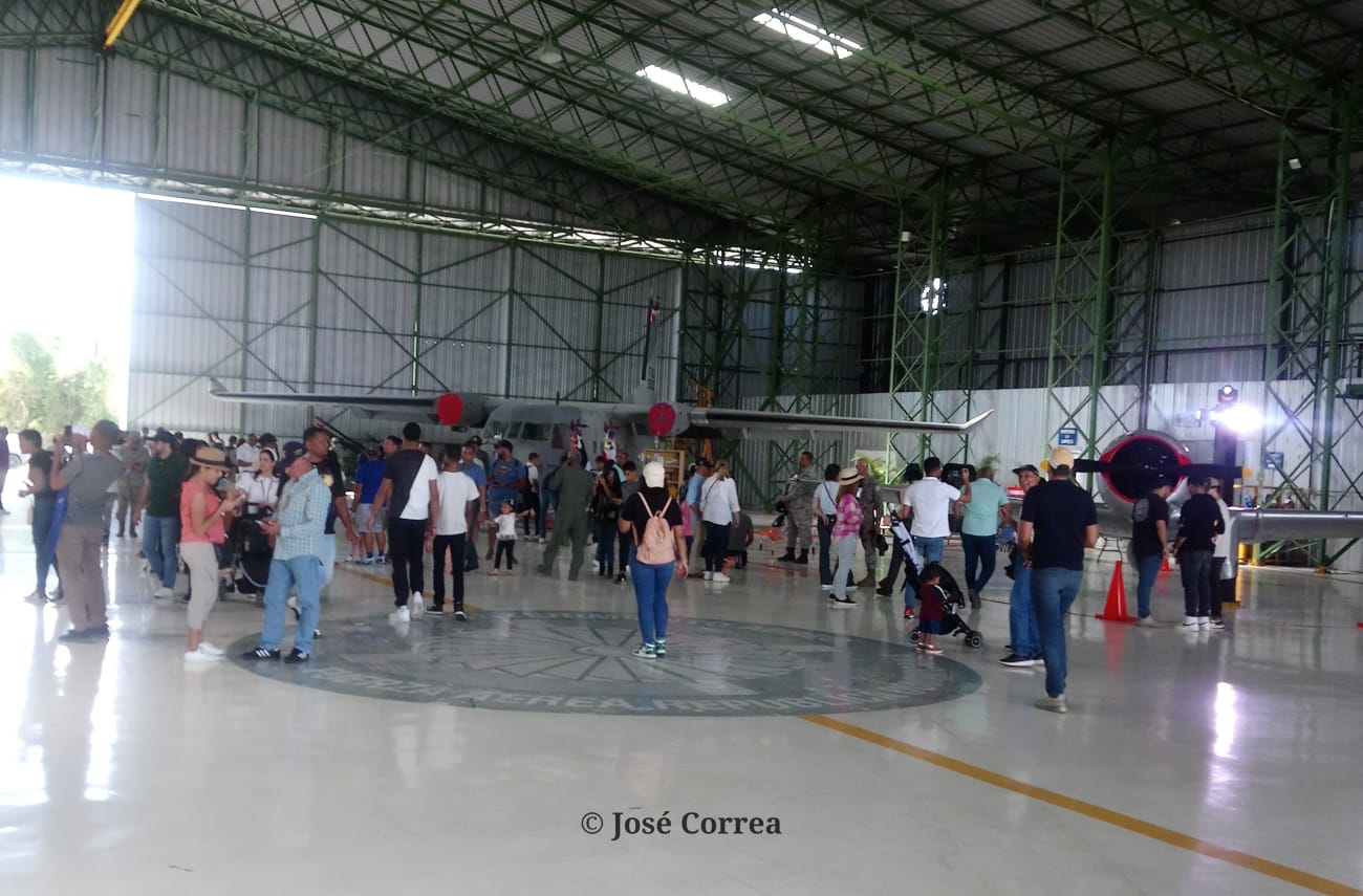 TP-75 Dulus: FARD presenta nueva aeronave en su 75 aniversario ...